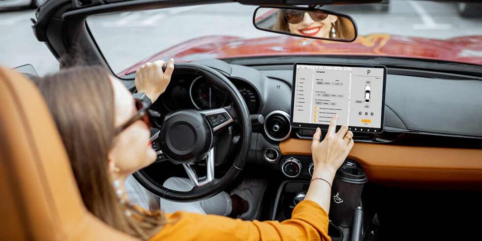 Guida autonoma nelle autovetture: vantaggi e rischi